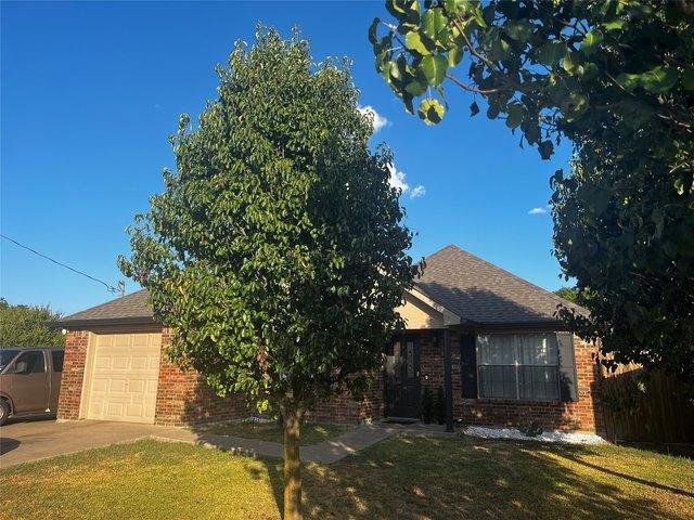 1705 Melody Cir, Kaufman, TX 75142