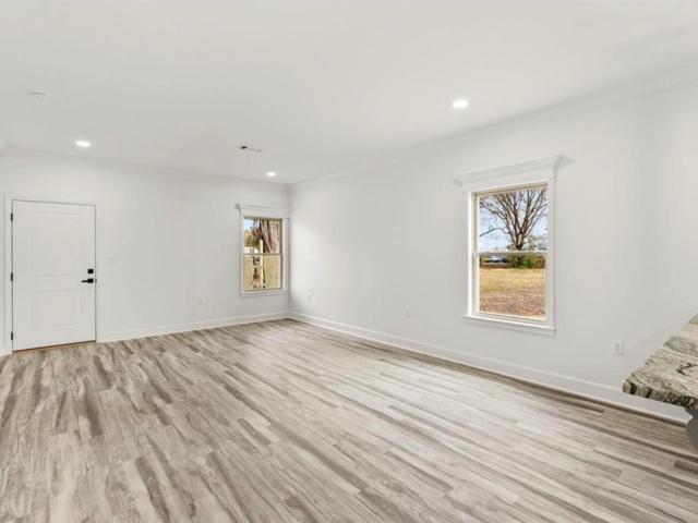 1705 N 2nd