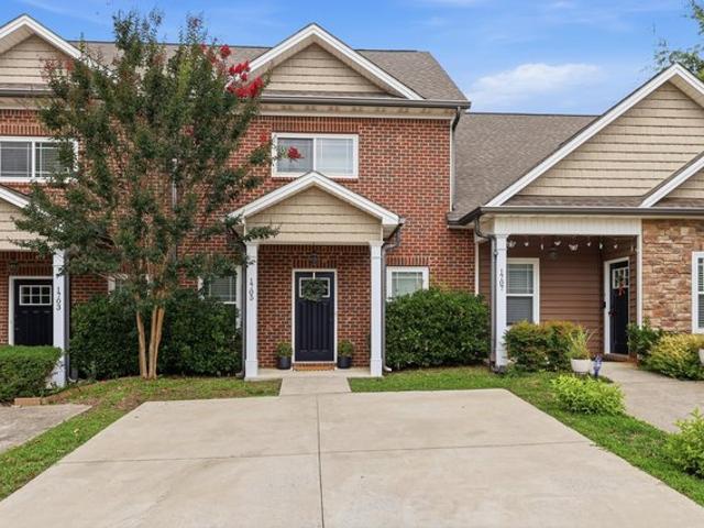 1705 New Castle Dr NE, Cleveland, TN 37312
