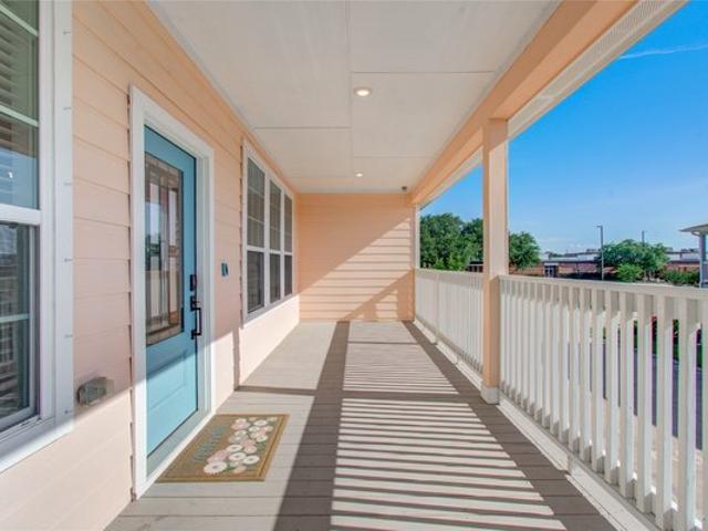 1705 Bayway Dr, Seabrook, TX 77586