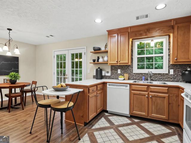1705 Bismarck Circle
