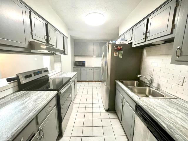 1705 Colonial Road