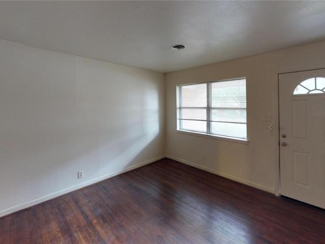 1705 Crescent Street