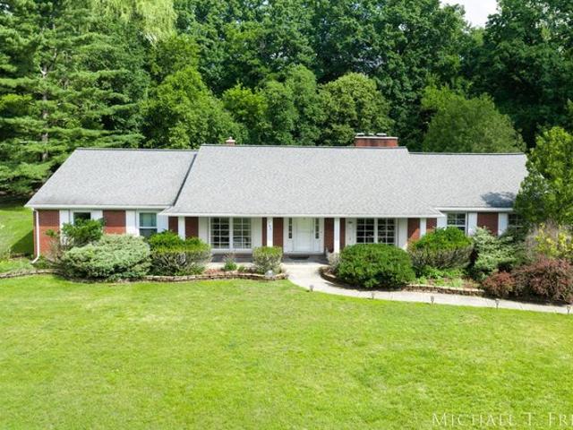 1705 Derbyshire St SE, Grand Rapids, MI 49508