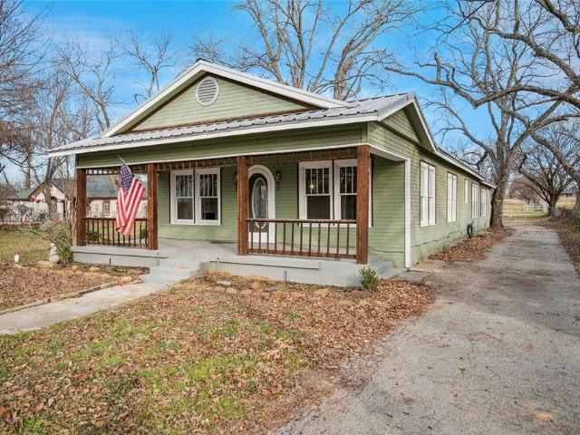 1705 E Bankhead Dr, Weatherford, TX 76086 | MLS #21151 | Compass