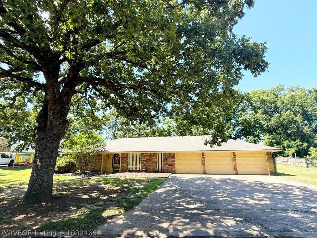 1705 E Edmondson Drive