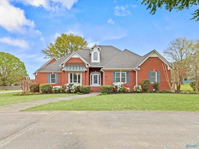 1705 E Forrest St, Athens, AL 35613