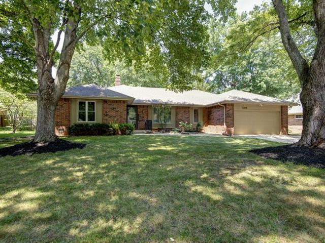 1705 E Vincent Dr, Springfield, MO 65804