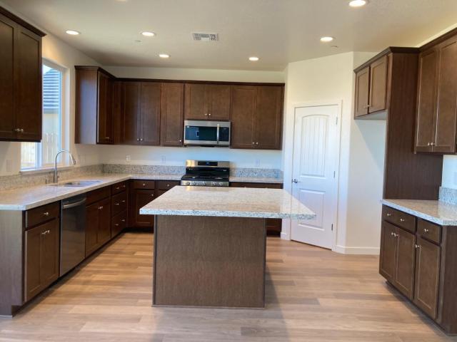 1705 Granite Blvd, Los Banos, CA 93635 | MLS #226021