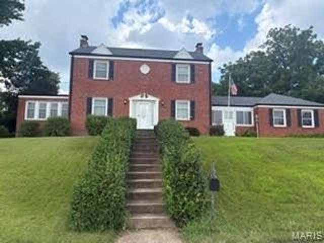 1705 Janria Dr, Florissant, MO 63031
