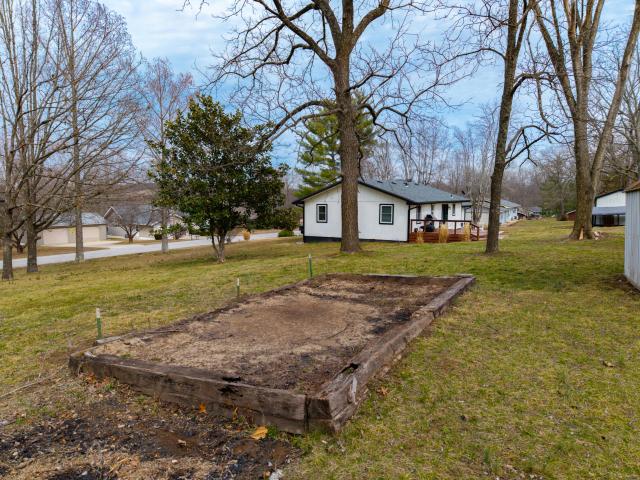 1705 Lakeview Drive