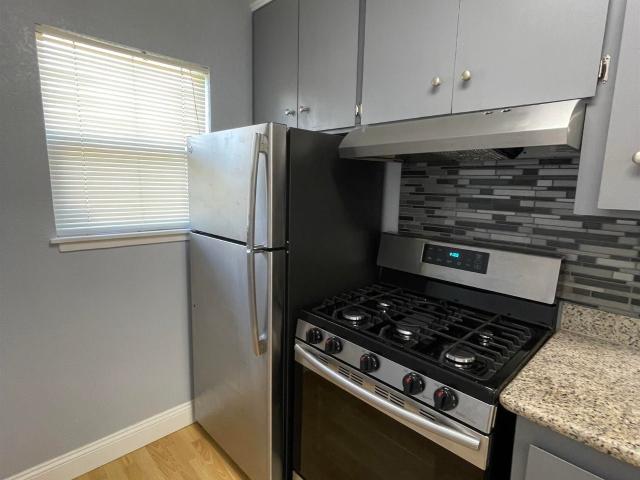1705 Linden St 2