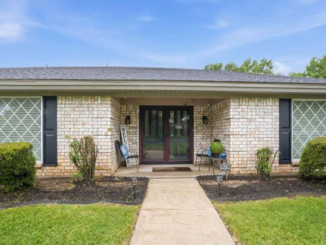 1705 Louella Ct, Hurst, TX 76054 | MLS #21255 | Compass