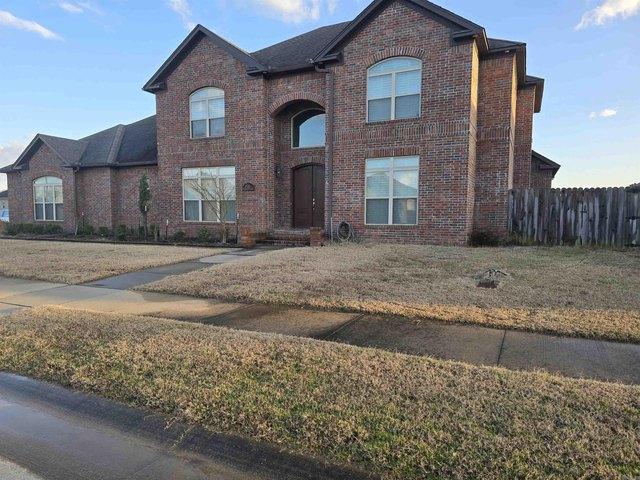 1705 Pecan Creek Dr, Conway, AR 72034