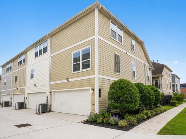 1705 Stuart St, Houston, TX 77004