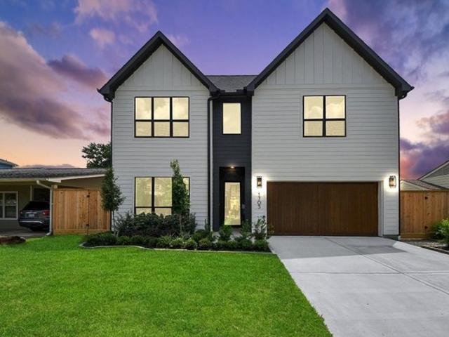 1705 Saxon Dr, Houston, TX 77018