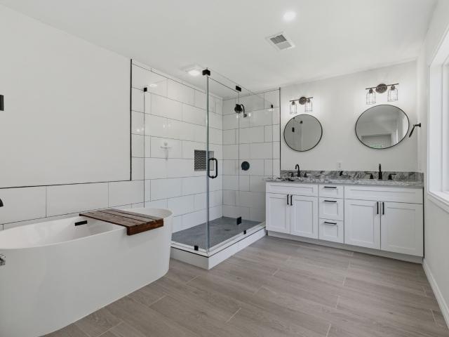 1705 Shady Oaks Drive