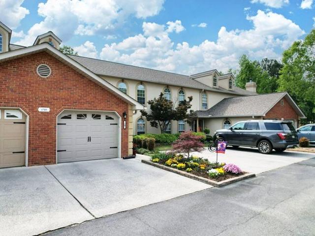 1705 White Oak Ln Unit 10, Dalton, GA 30721