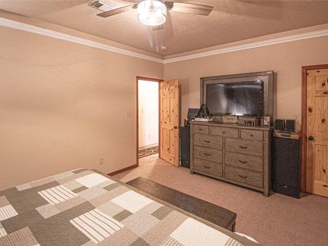 1705 Yarborough Loop