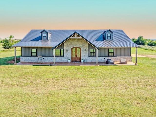 17060 W Camp Rd, Cashion, OK 73016