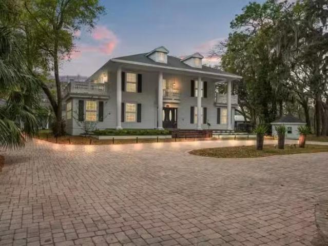17062 Comunidad de Avila, Lutz, FL 33548 MLS TB8370157