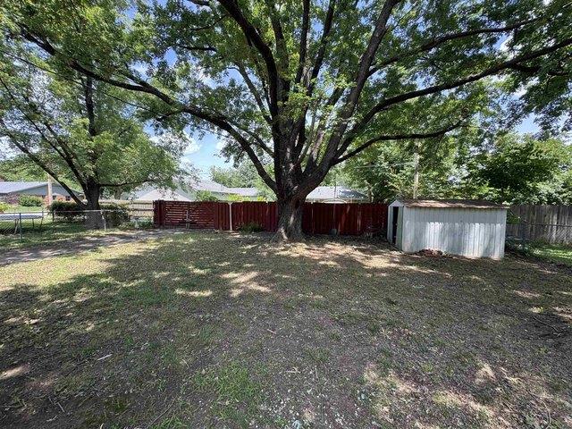 1706 Mound St, Winfield, KS 67156