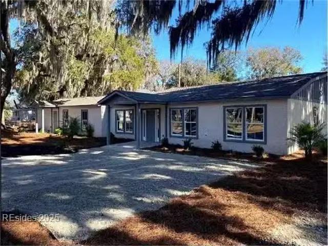 1706 Old Shell Road, A, Port Royal, SC 29935