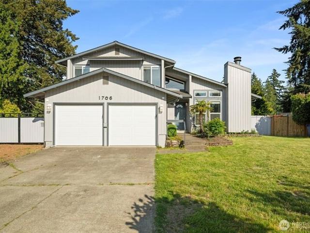 1706 Balsa Ct, Milton, WA 98354