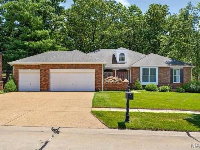 1706 Big Horn Basin Dr, Wildwood, MO 63011