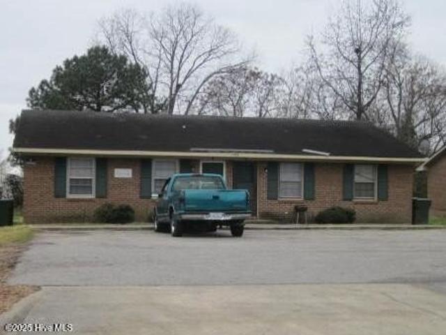 1706 Birchwood Dr SE, Wilson, NC 27893