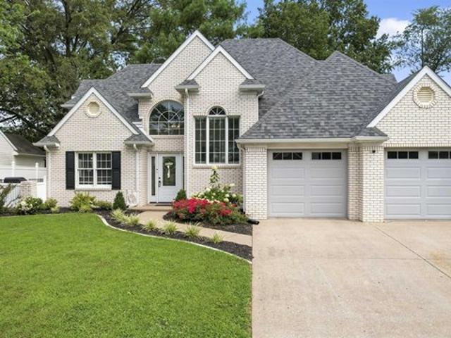 1706 Castleberry Dr, Marion, IL 62959