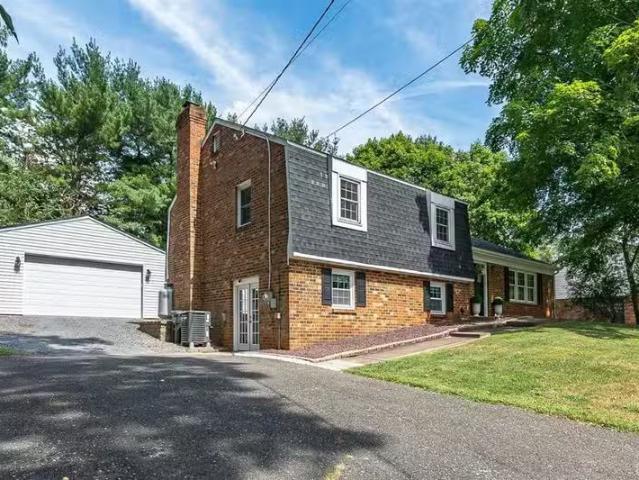 1706 DANBURY DR, LYNCHBURG, VA 24502 Single Family Residence F.