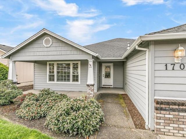 1706 Dragon Tail Pl, Medford, OR 97504