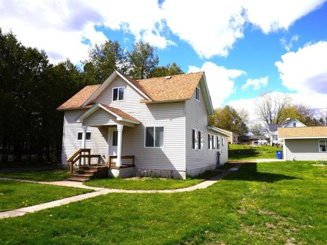 1706 E 7th St, Merrill, WI 54452