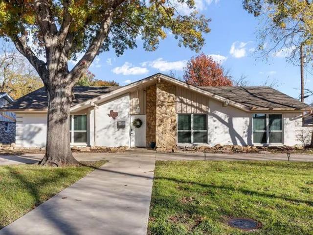 1706 Esquire Pl, Grand Prairie, TX 75050