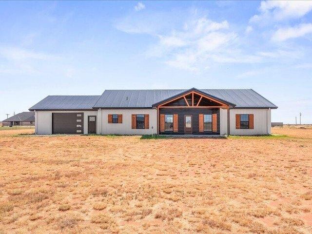 1706 Fox Lane Rd, Brownfield, TX 79316