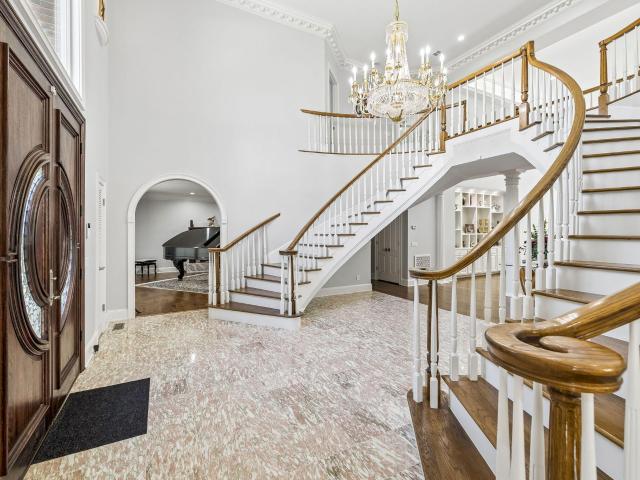 1706 Habersham Way