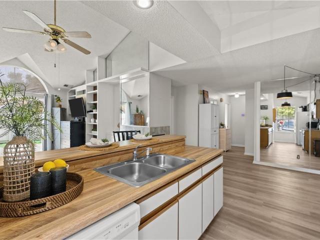 1706 Harvest Bend CT