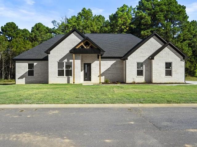 1706 Seattle Slew St, Searcy, AR 72143