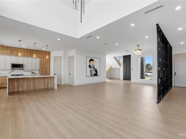 1706 Villa Centenario