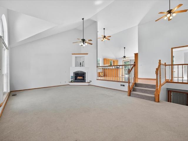1706 W Marigold Drive