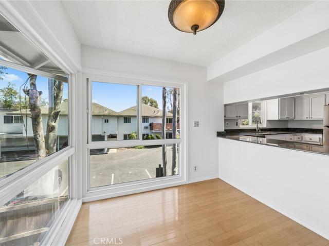 1706 Westcliff
