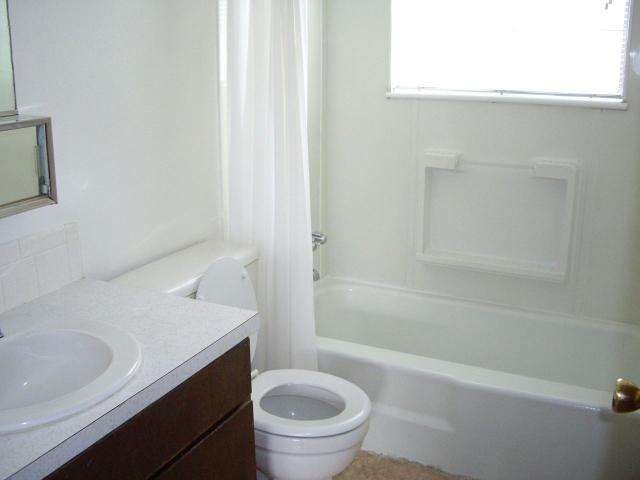 1706 1740 East 16th Street 2 Bedroom Apartment for Rent at 1706 E 16th St, Loveland, CO 80538