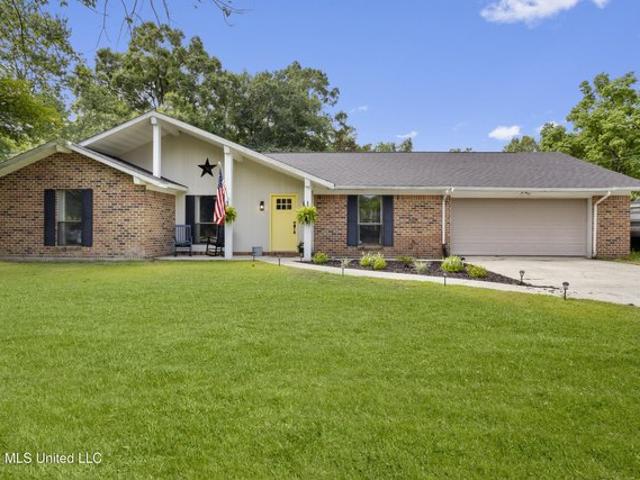 17079 Gina Ln, Gulfport, MS 39503
