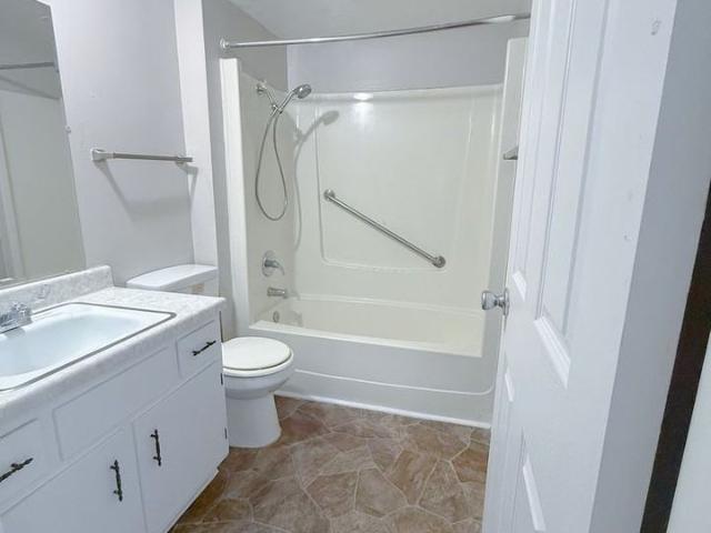 1707 Madison Street 3 Bedroom Apartment for Rent at 1707 Madison St, Rochester, IN 46975