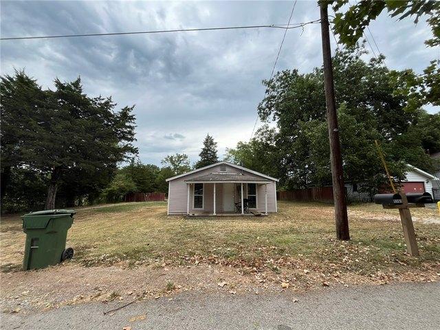 1707 N C St, Rogers, AR 72756