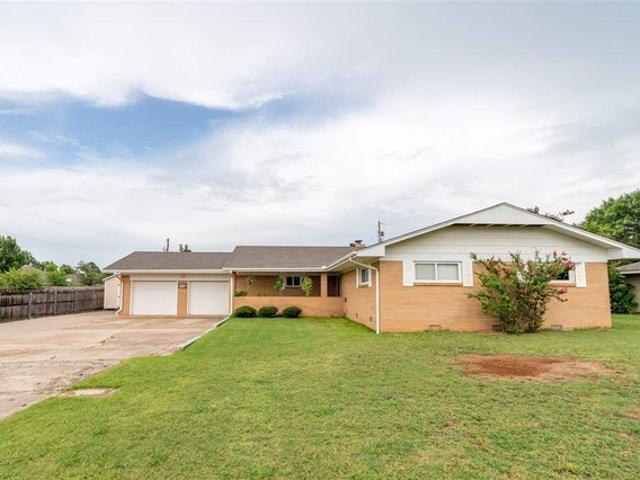1707 N Jardot Rd, Stillwater, OK 74075