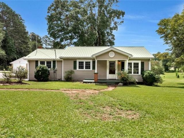 1707 Buena Vista Dr, Toccoa, GA 30577