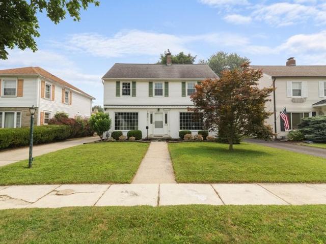 1707 Birchard Ave, Fremont, OH 43420