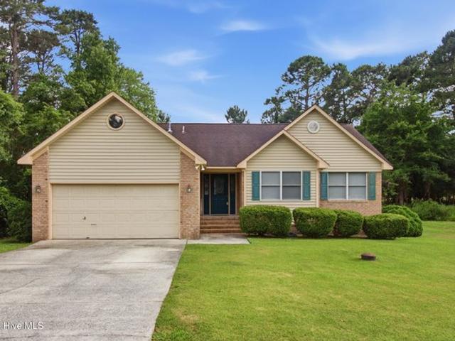 1707 Caracara Dr, New Bern, NC 28560